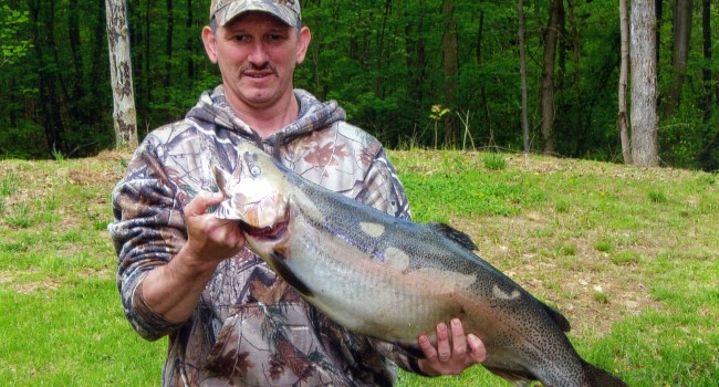 Berkeley County angler catches record rainbow trout - WV MetroNews