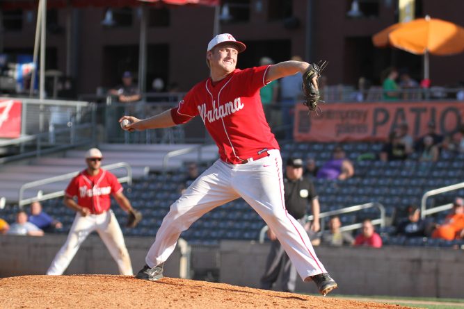 Final-inning frenzy sends Wahama into Class A title game - WV MetroNews