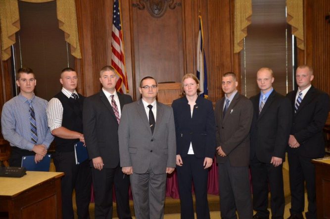 Charleston police gain 8 new officers - WV MetroNews