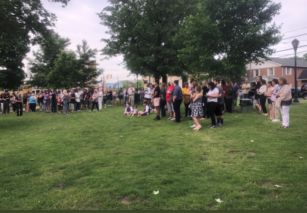 GALLERY: Vigil for Riley Crossman in Berkeley Springs - WV MetroNews