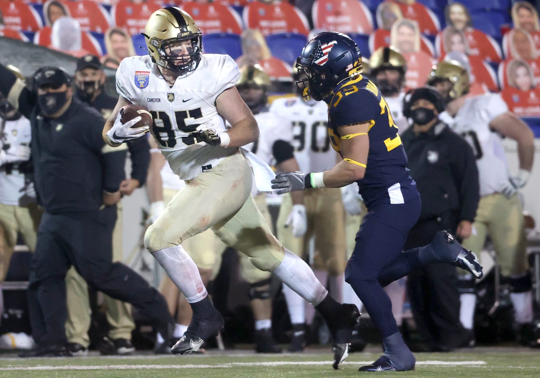 Dante Bonamico crafted a perfect ending to his football career in ...