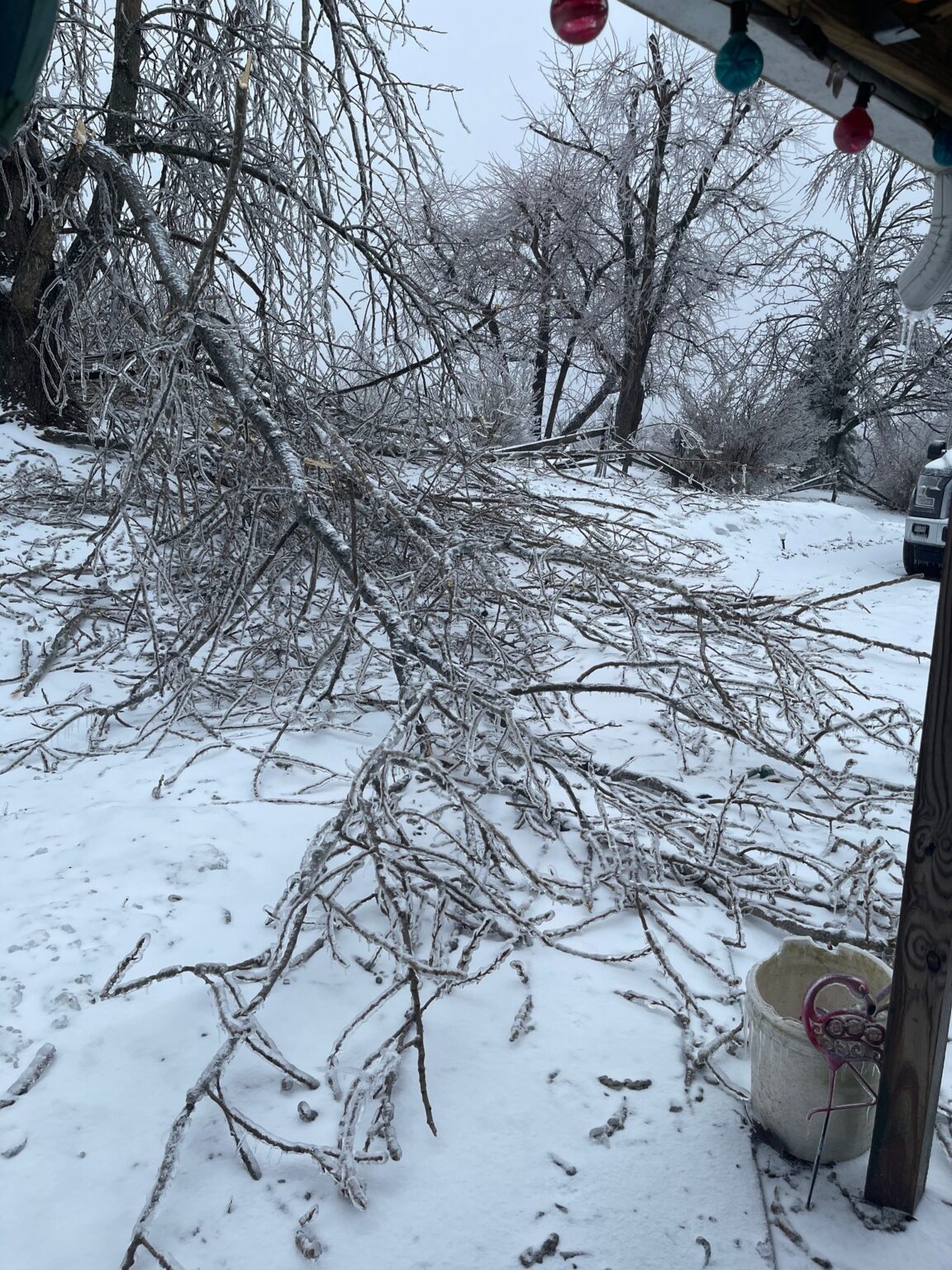 Ice creates difficulty in West Virginia's northern panhandle - WV MetroNews