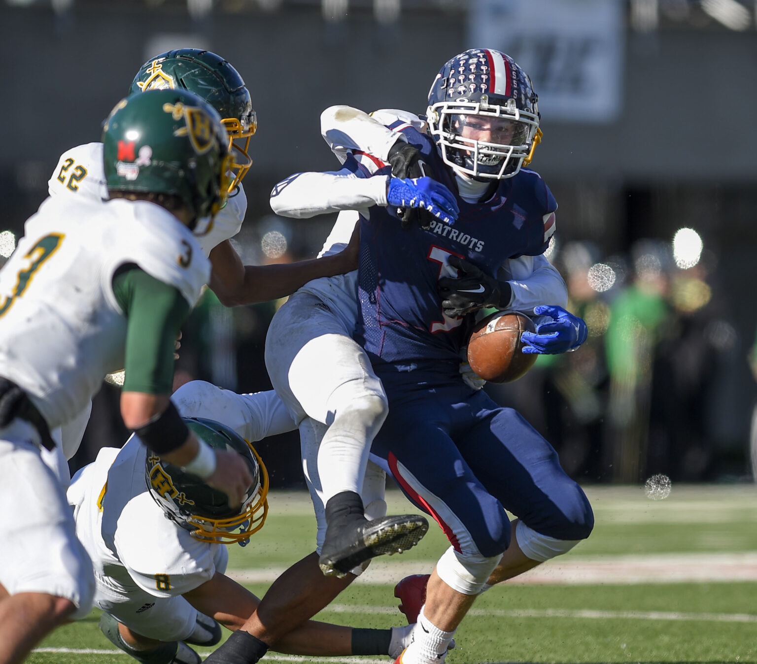 Defensive-minded Highlanders rise to the challenge, romp past Parkersburg South 28-3 to win ...