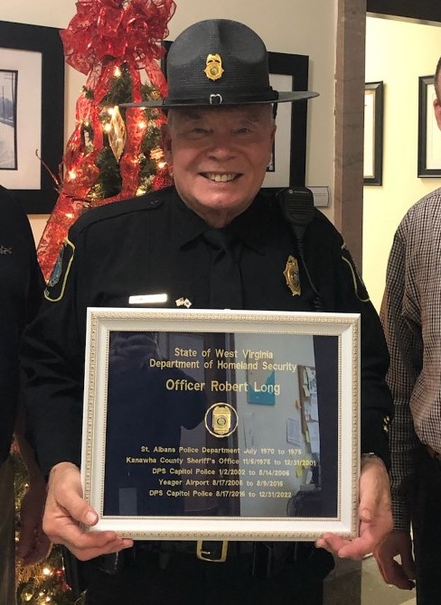 Longtime officer retires from Capitol Police - WV MetroNews