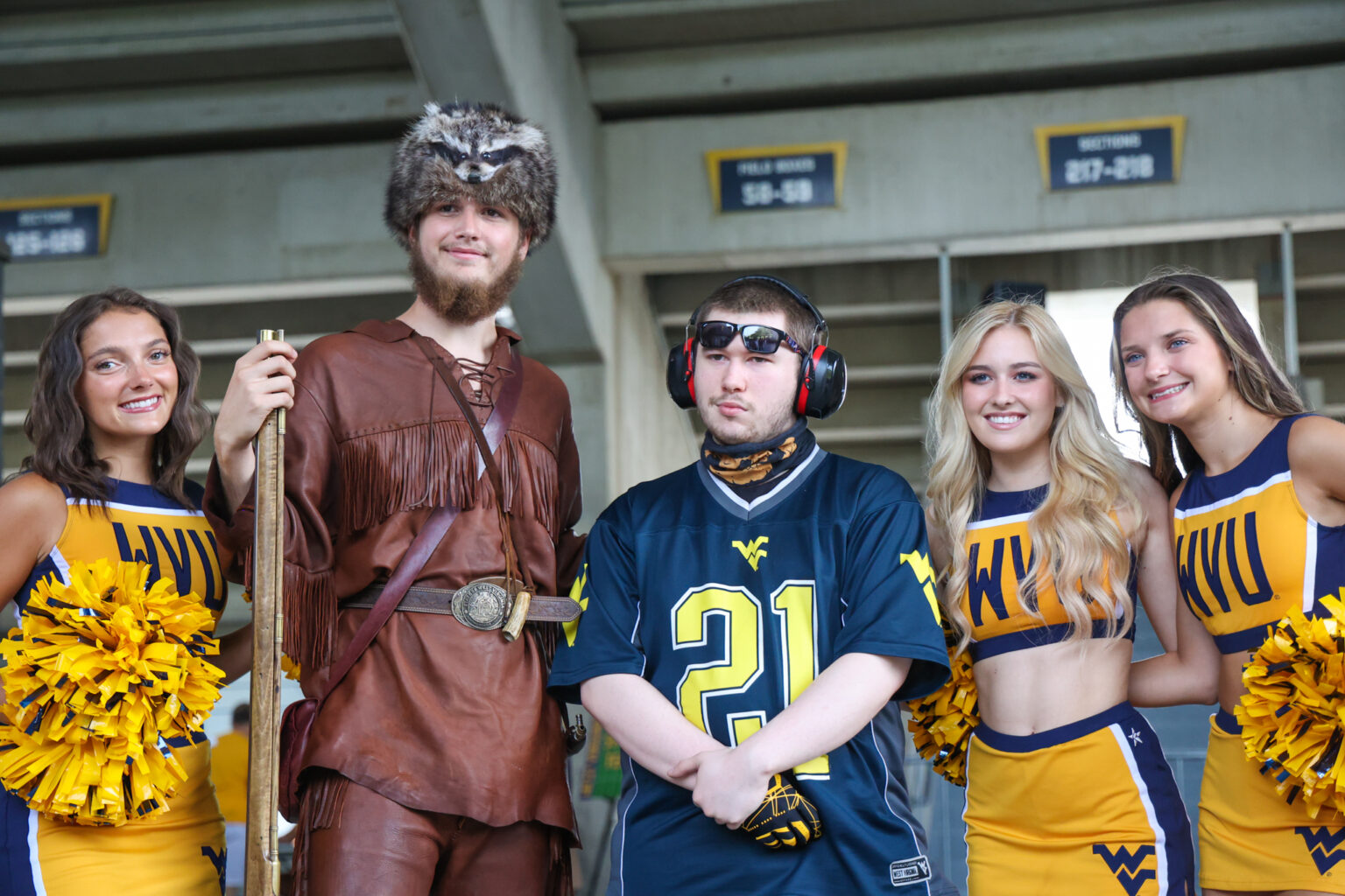 Photo gallery: WVU Football Fan Day - WV MetroNews