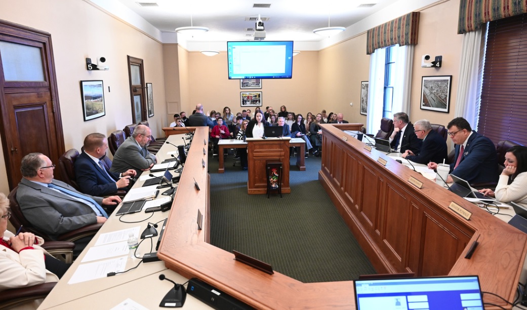 Senate bill would allow students to play on school sports team and ...