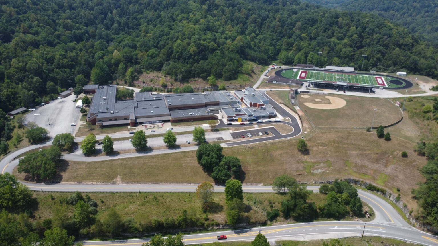 Parents and students get a first look at Spencer Middle School - WV ...